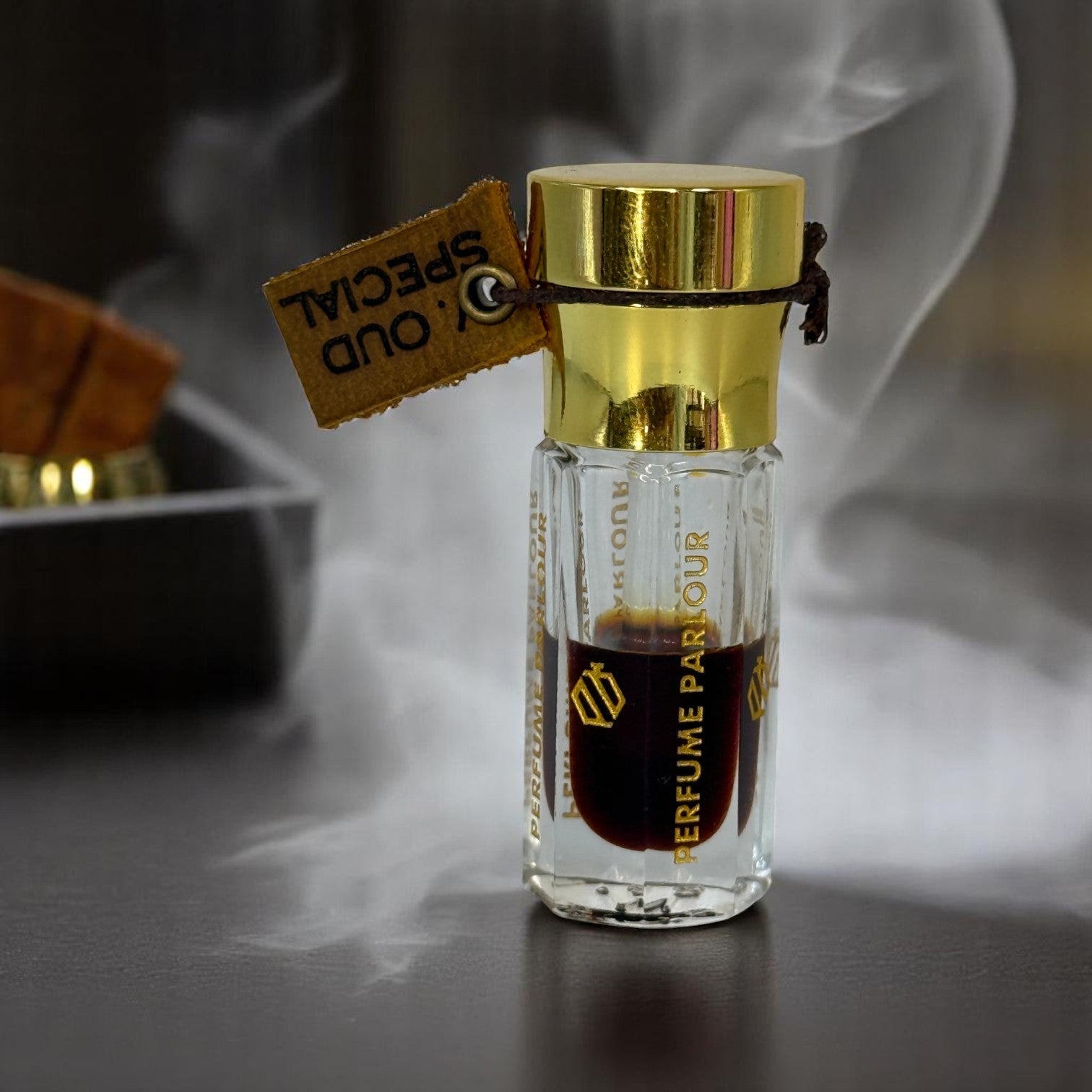 Exotic and vibrant – a smooth Thai oud with subtle sweetness.
